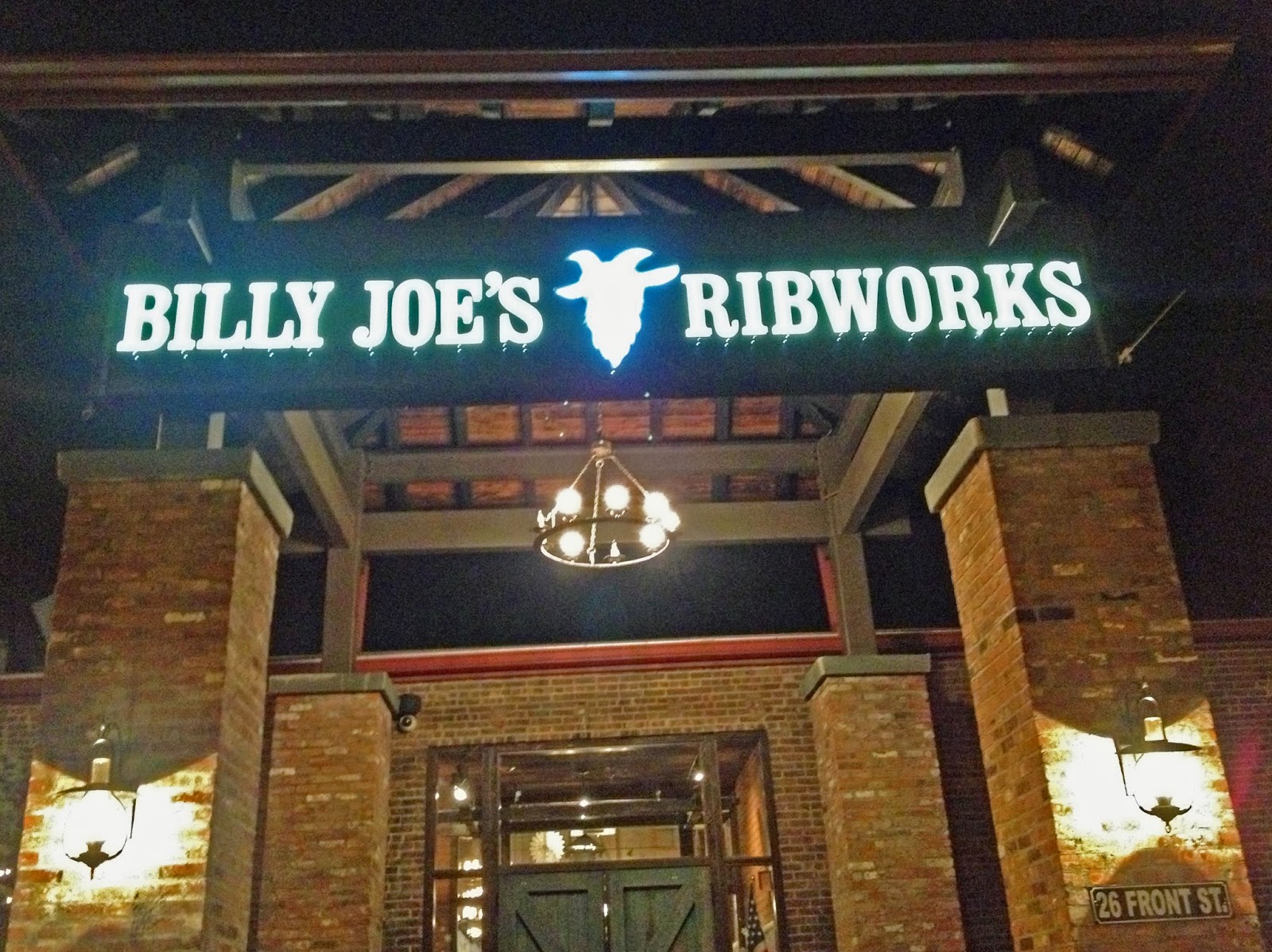 Fed Well: Billy Joe's Ribworks on the Newburgh Waterfront