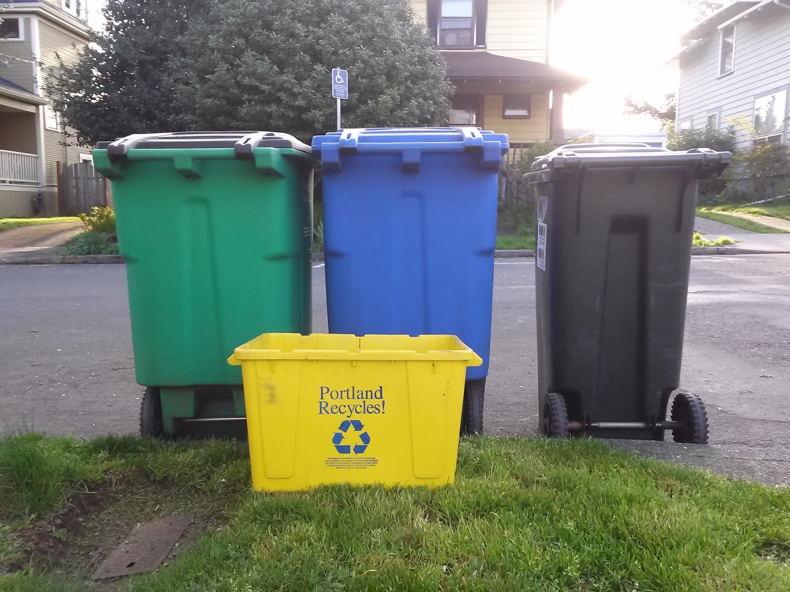World Wide Willeys: Portland Moment #2: Portland Recycles!