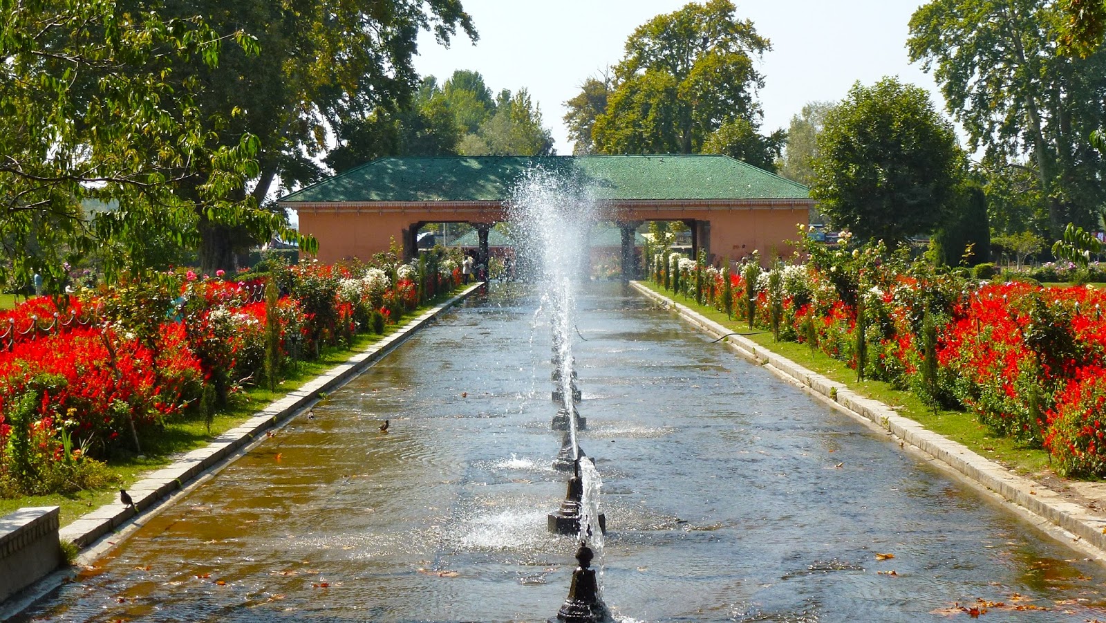Shalimar Bagh, Srinagar - Paradise Kashmir