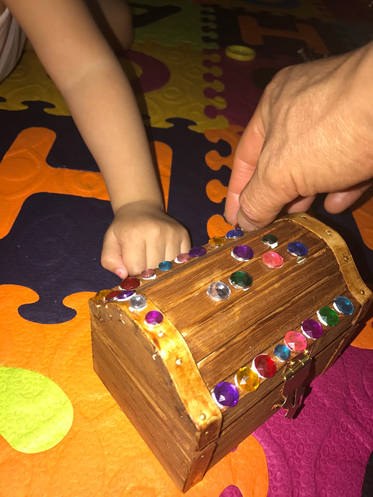 DIY Mini Treasure Chest Inspired By The Disney Pirates Of The Caribbean ...