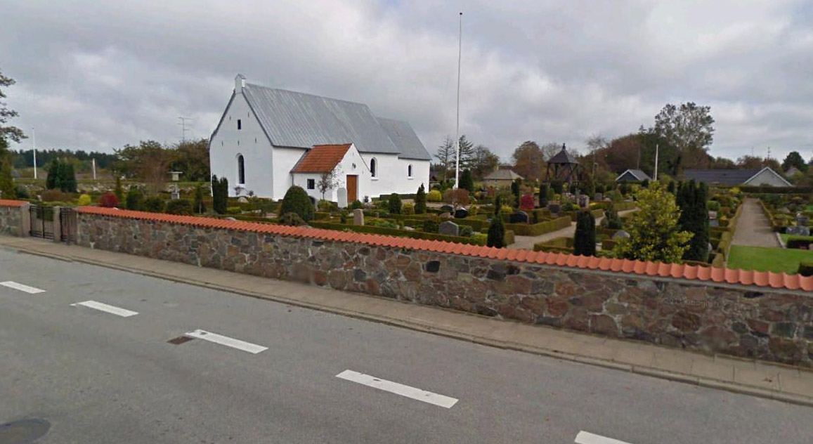 Church and Manor in Denmark: Astrup church/ Astrup kirke, Vennebjerg ...