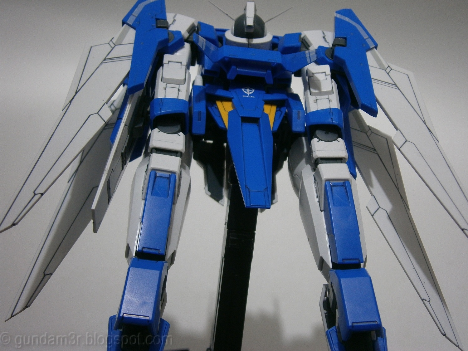 Gundam AGE-2 Normal MG Review Part 4