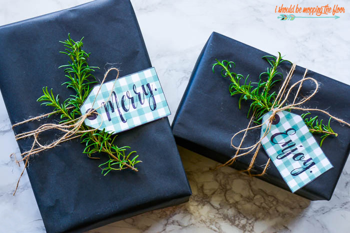 Free Printable Gift Tags | i should be mopping the floor