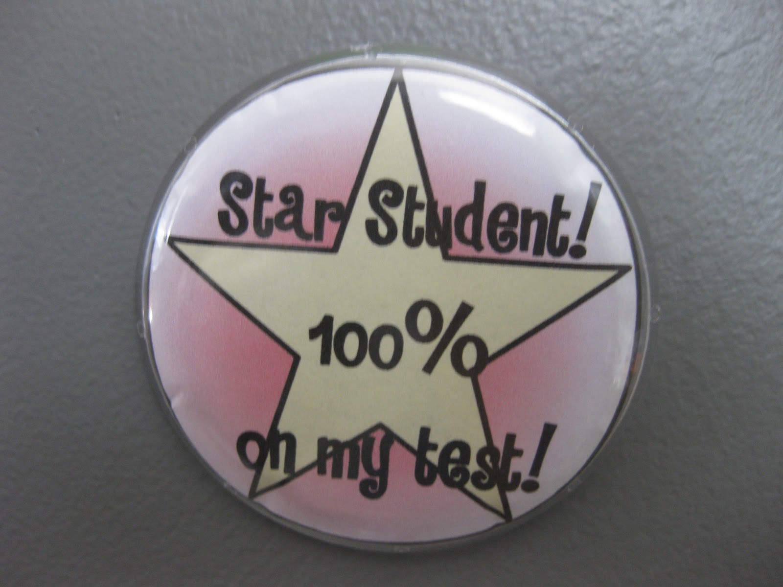 100% on the Test Buttons! - Classroom Freebies
