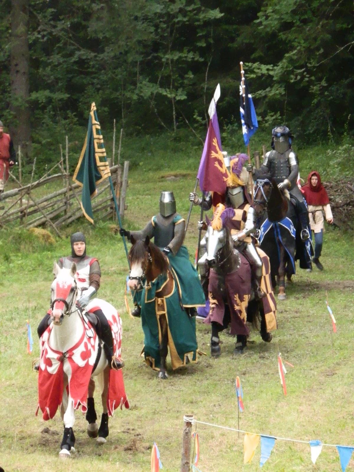 Lilla balkongoasen: Riddare och marknad på Raseborg