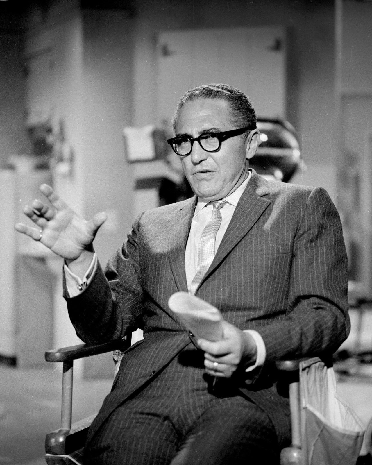 Tralfaz: Sheldon Leonard vs TV