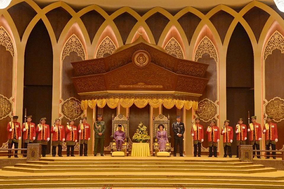 WARISAN RAJA & PERMAISURI MELAYU: 21 Januari: Hari Keputeraan Rasmi ...