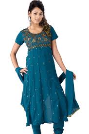 Fashion::Actress,Models and much more .....:: Farak Designs for winter