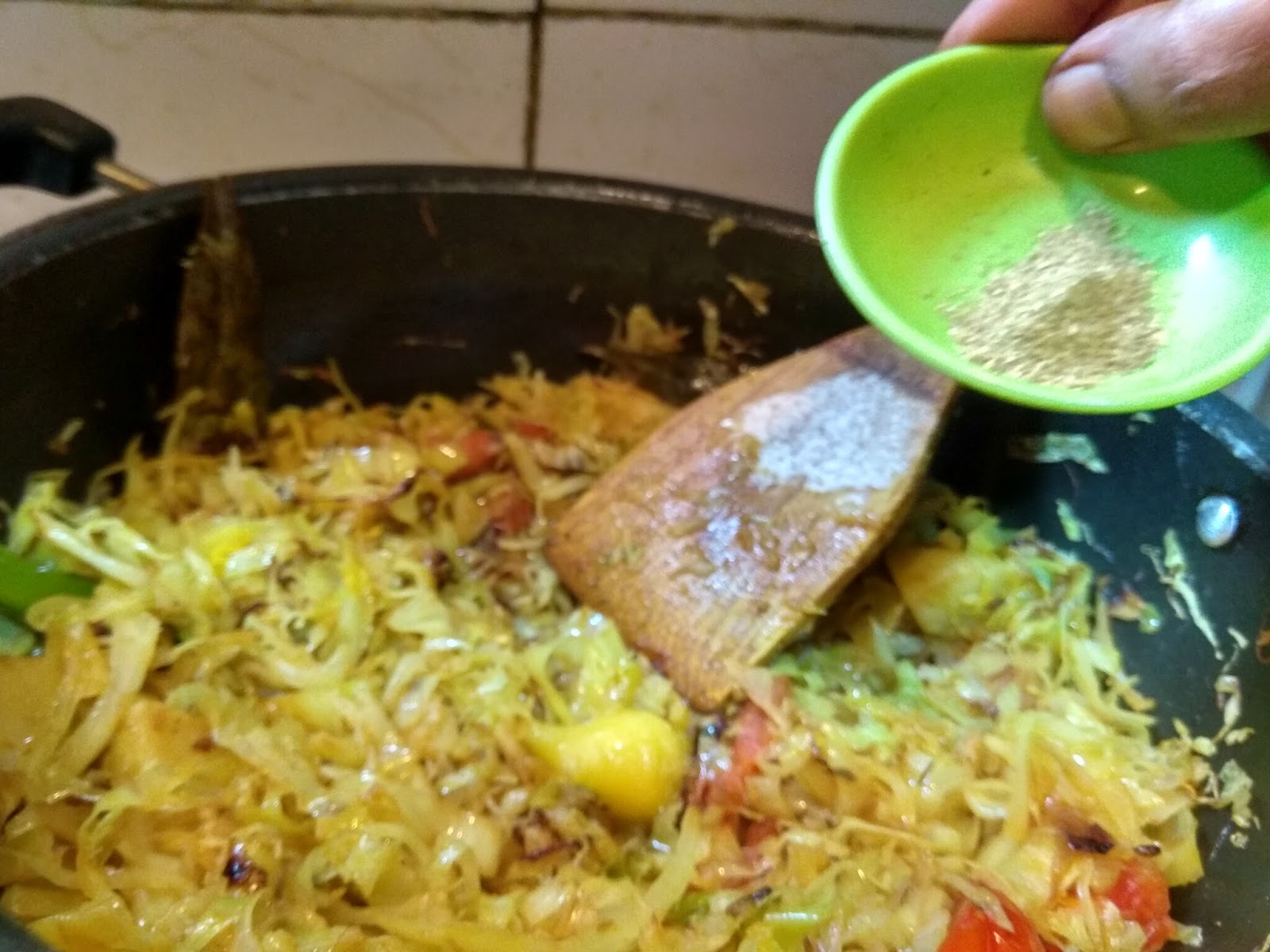 Ghar Ka Khana: Cabbage or bandhakopi (The Bengali way) Recipe