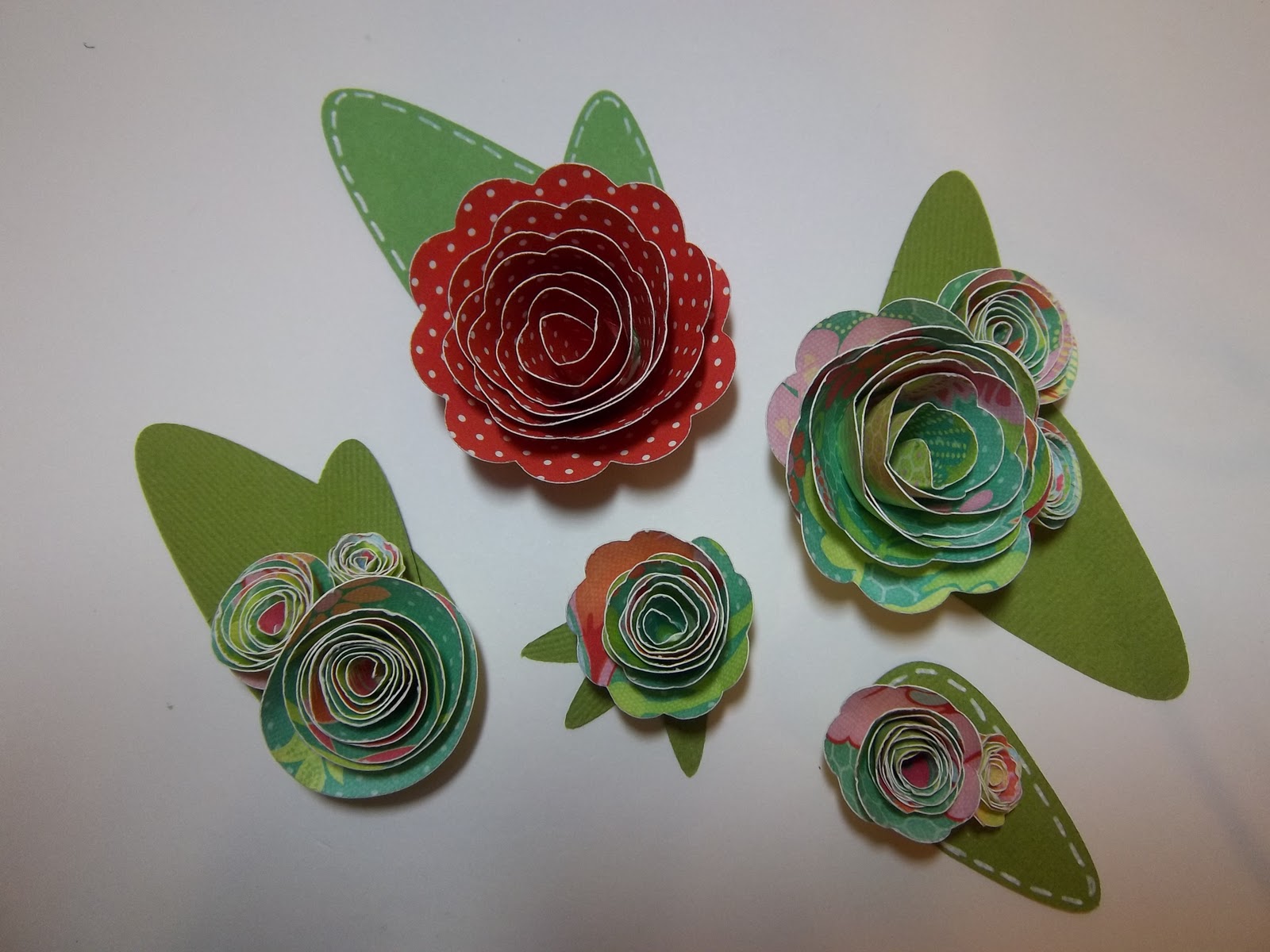 YOU HAD ME AT CRAFT: Roller Flower Tutorial