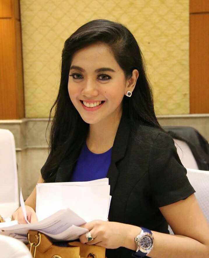 Foto, Profil dan Biodata Lengkap Putri Viola - Kamus Profil