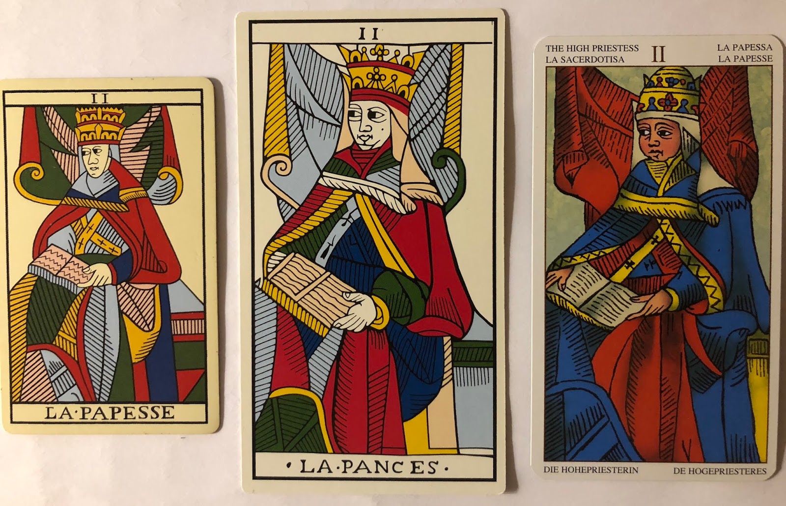 Investigaciones Cartománticas: La Historia, o el Mito de la Papisa ...