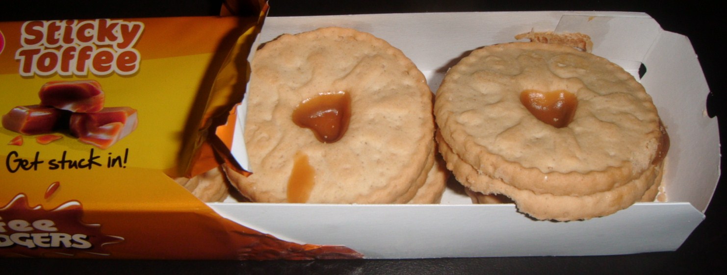 FOODSTUFF FINDS: Choccie Dodgers & Toffee Dodgers [Biscuits] (Tesco ...