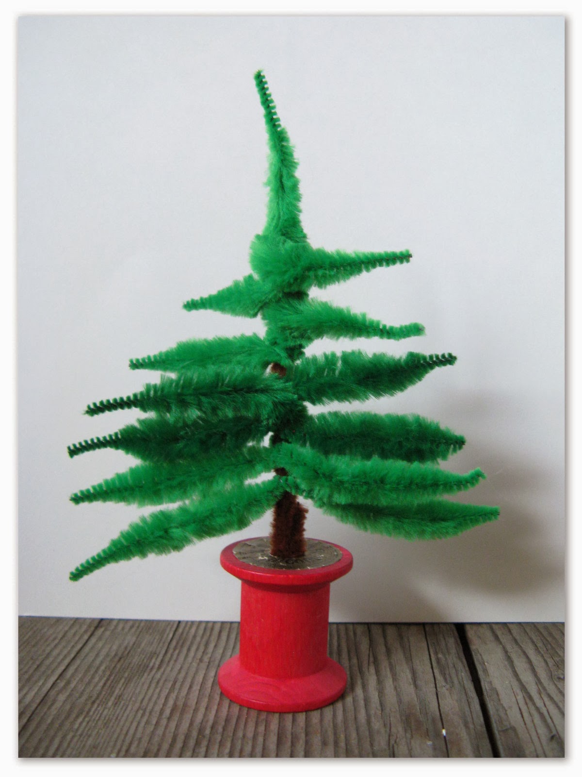 Happy as a Lark: Chenille Stem Christmas Tree DIY