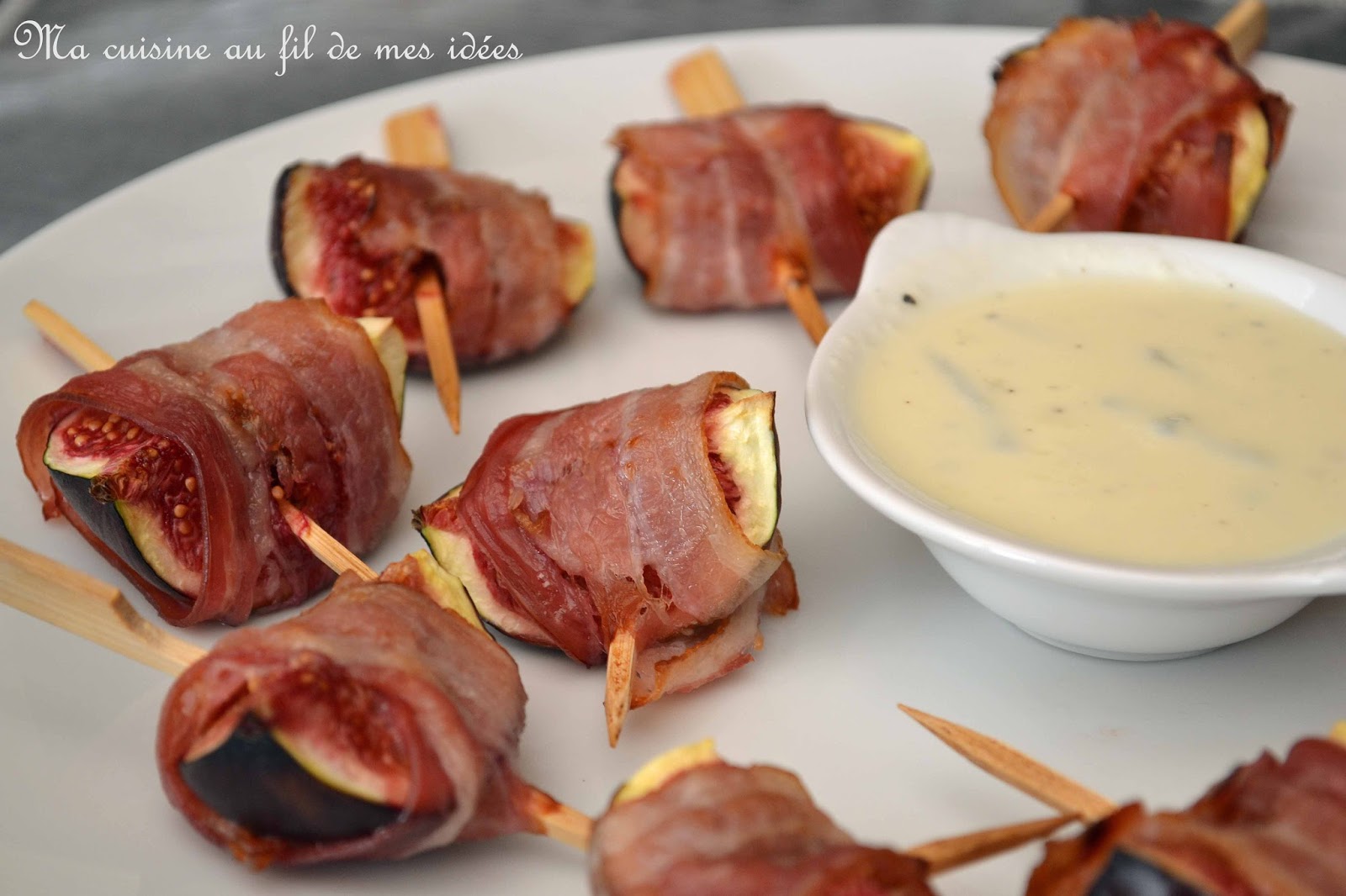 Ma cuisine au fil de mes idées...: Figues au lard et sauce au gorgonzola