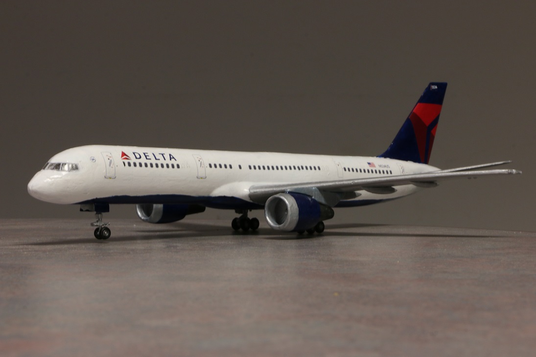 Michigan Exposures: My Boeing 757-200 Model