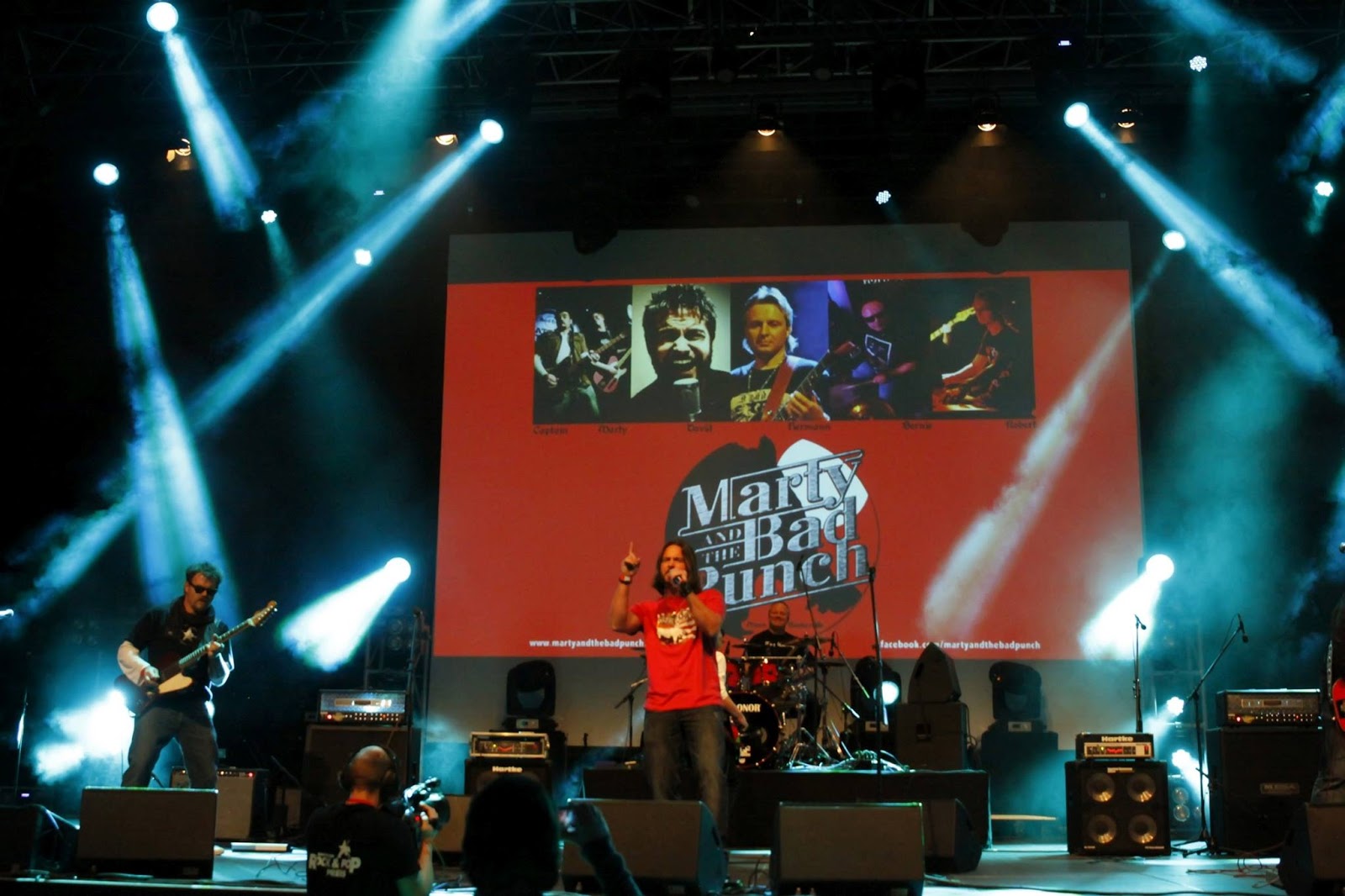 David Cagle - Vocalist. Studio Singer