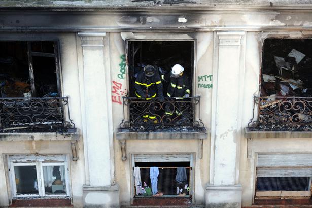 REVISTA LLAMAS: EN INCENDIOS SIN CONTROL NIÑOS Y ANCIANOS VÍCTIMAS ...