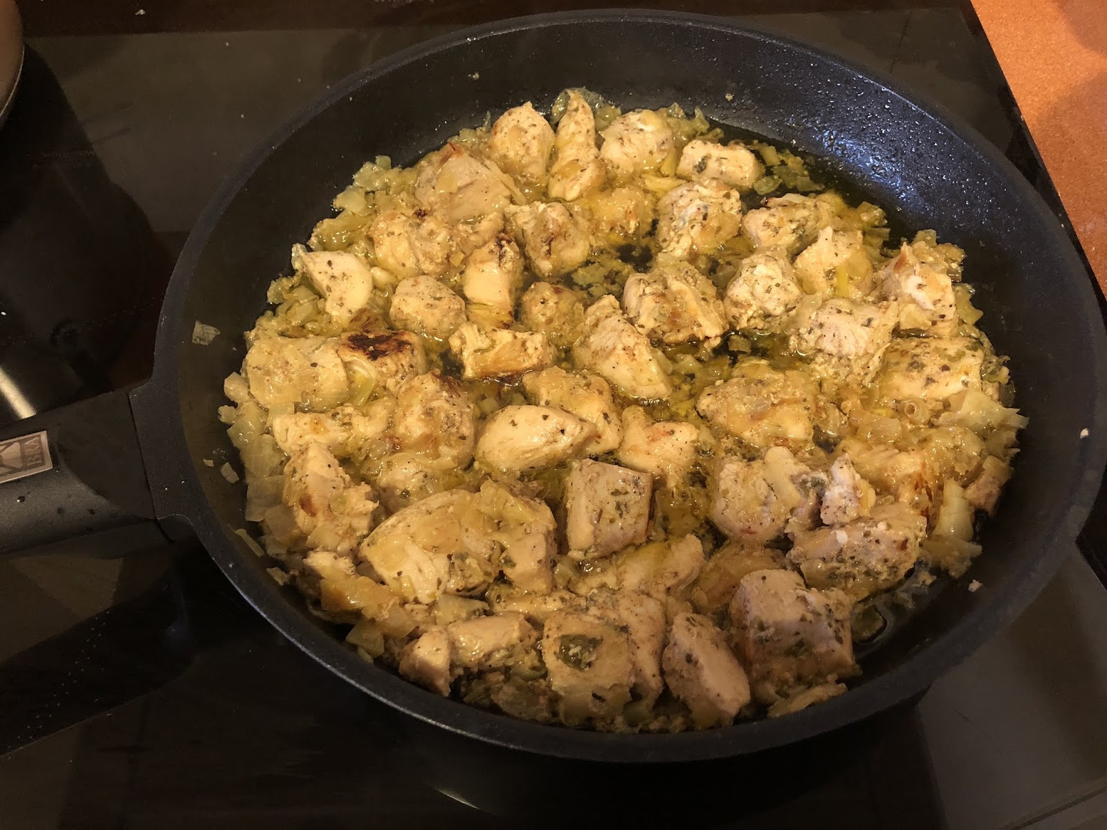 Recetas y algo más...: Pechugas de pollo adobada en salsa de cebolla