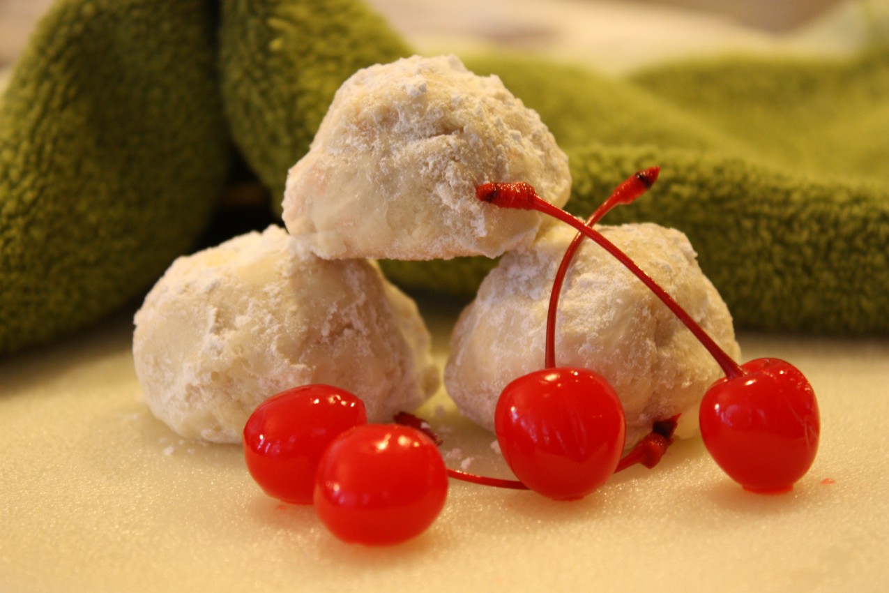 pass the peas, please: scandinavian cherry balls