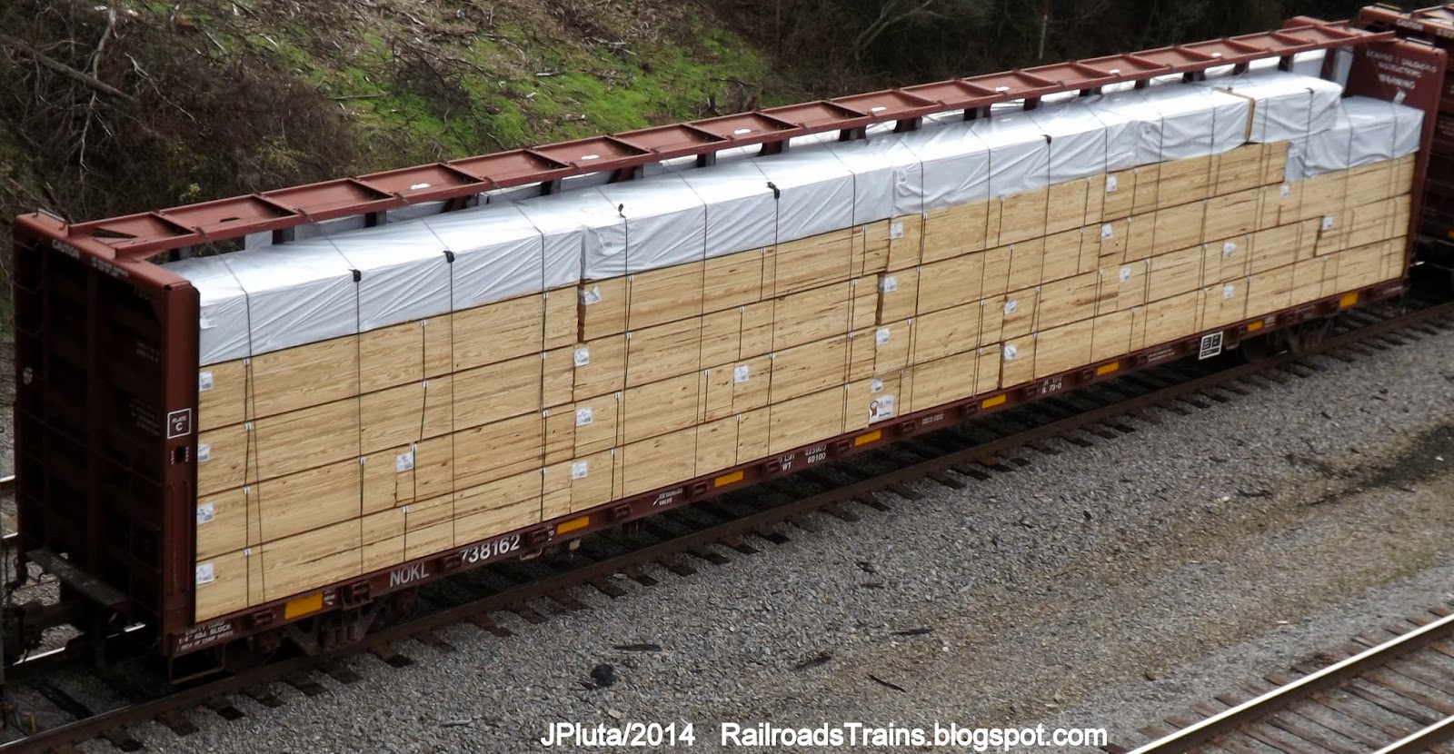 RAILROAD Freight Train Locomotive Engine EMD GE Boxcar BNSF,CSX,FEC ...