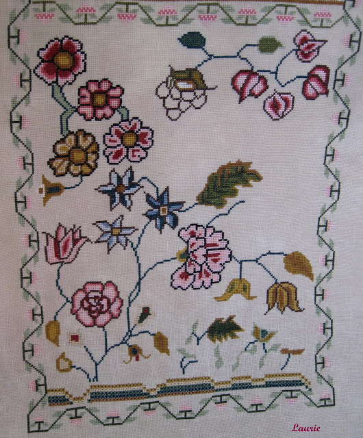 CORGI COTTAGE: Dorothy W and the Redwork Quilt