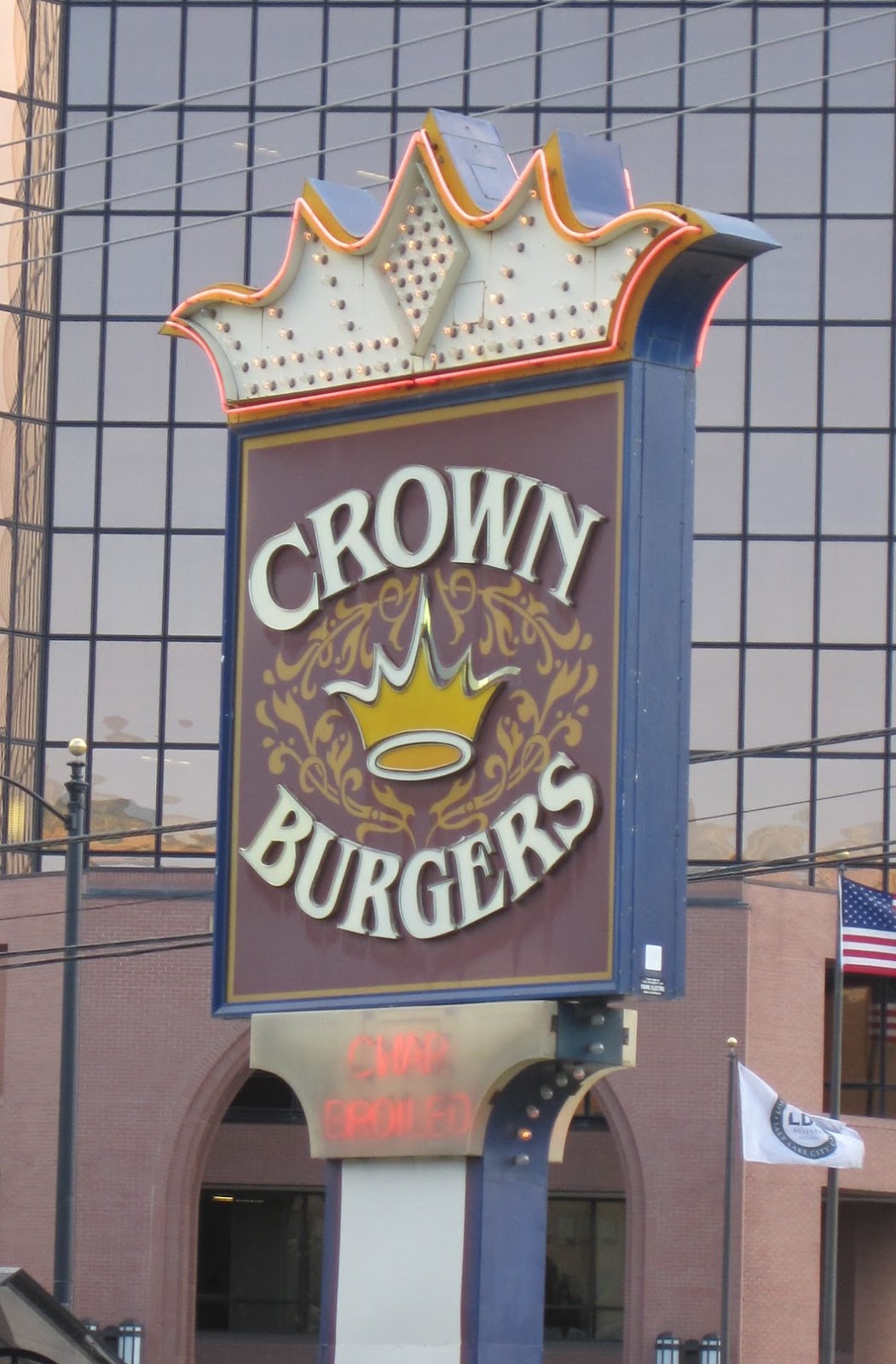 Confessions of a Laundry Faerie: Only in Salt Lake City: Gilgal and grub