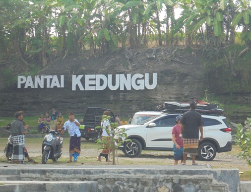 Kedungu Beach Surf - Nice Wave and Scenic Beach In Tabanan Bali