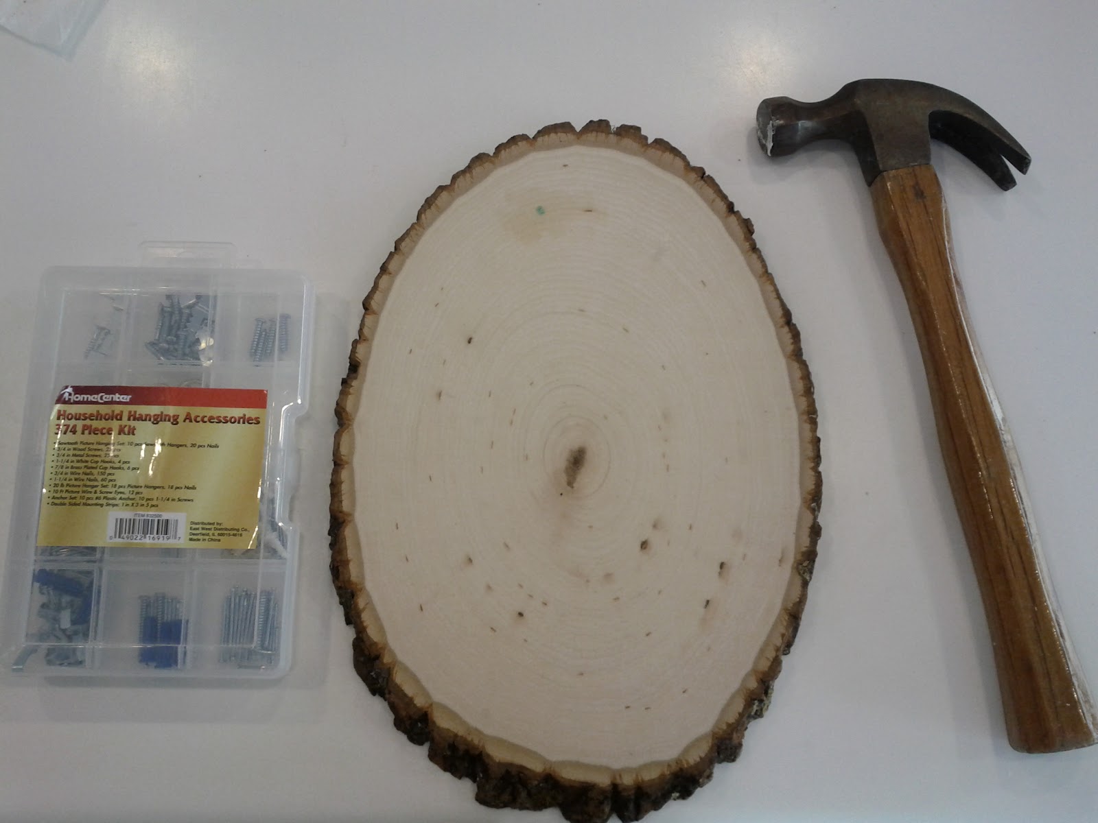 Daisy's Designs: "Hero" Plaque