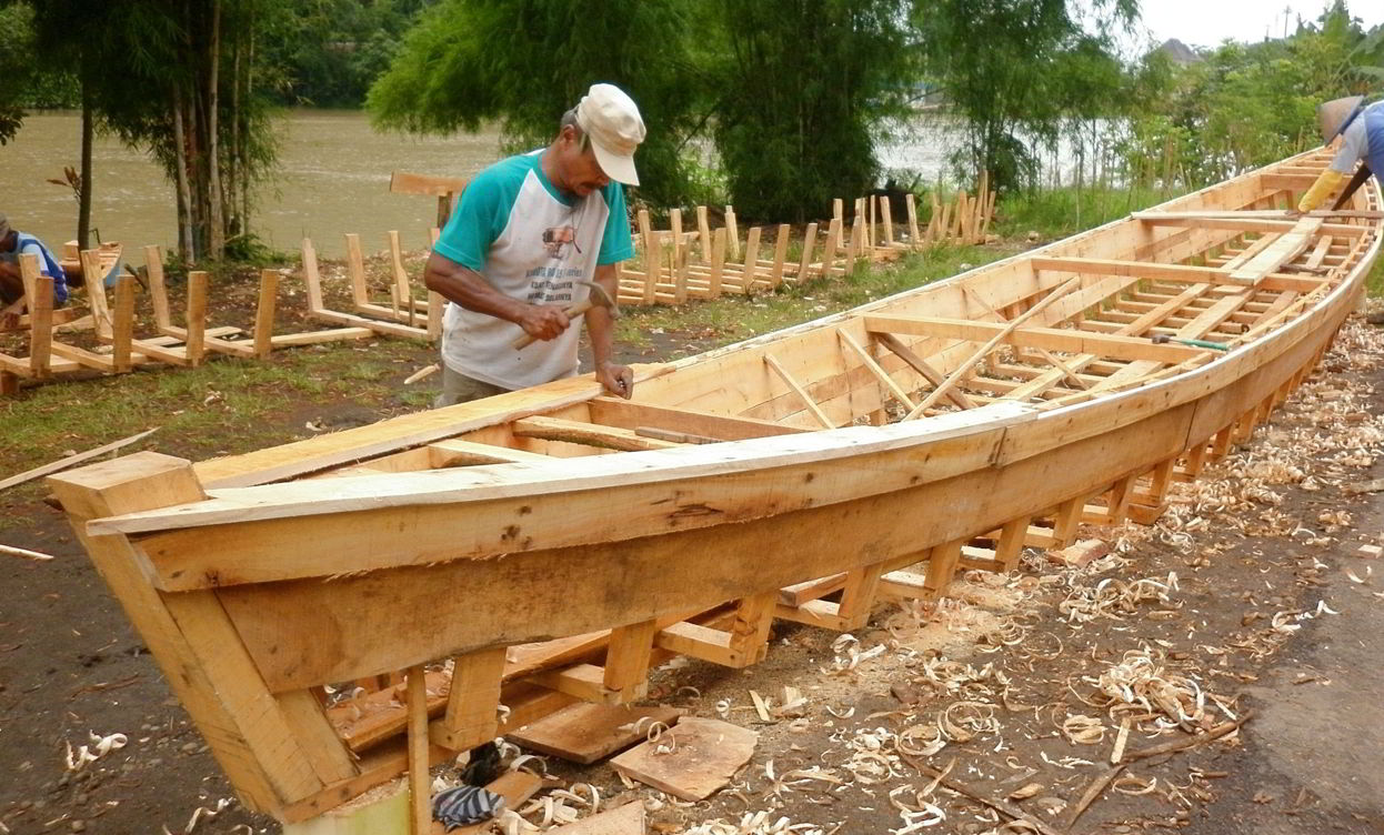 Wood Furniture - Sustainable timber & reclaimed wood