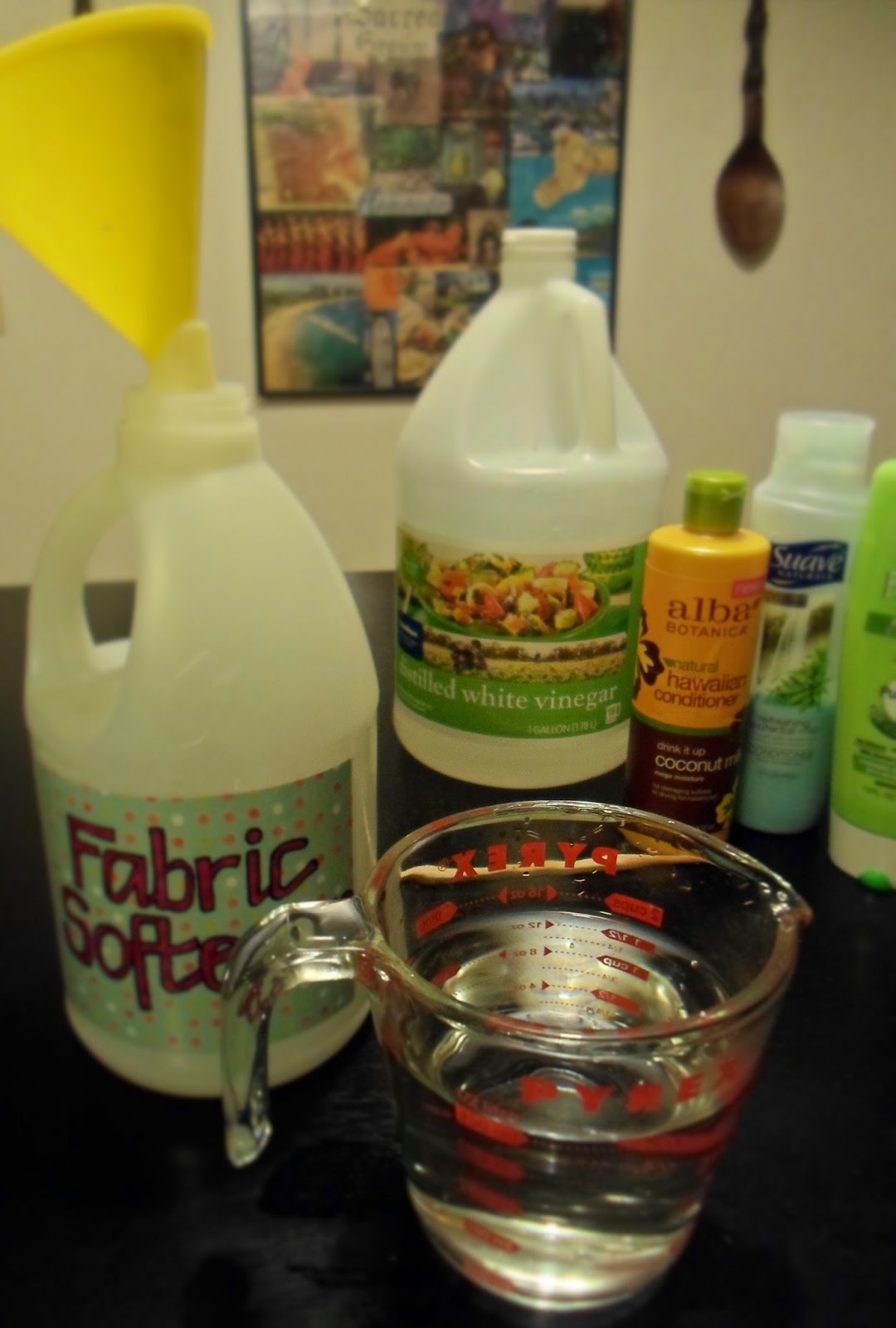 A Crafty Island Girl: Green Clean: Fabric Softener DIY