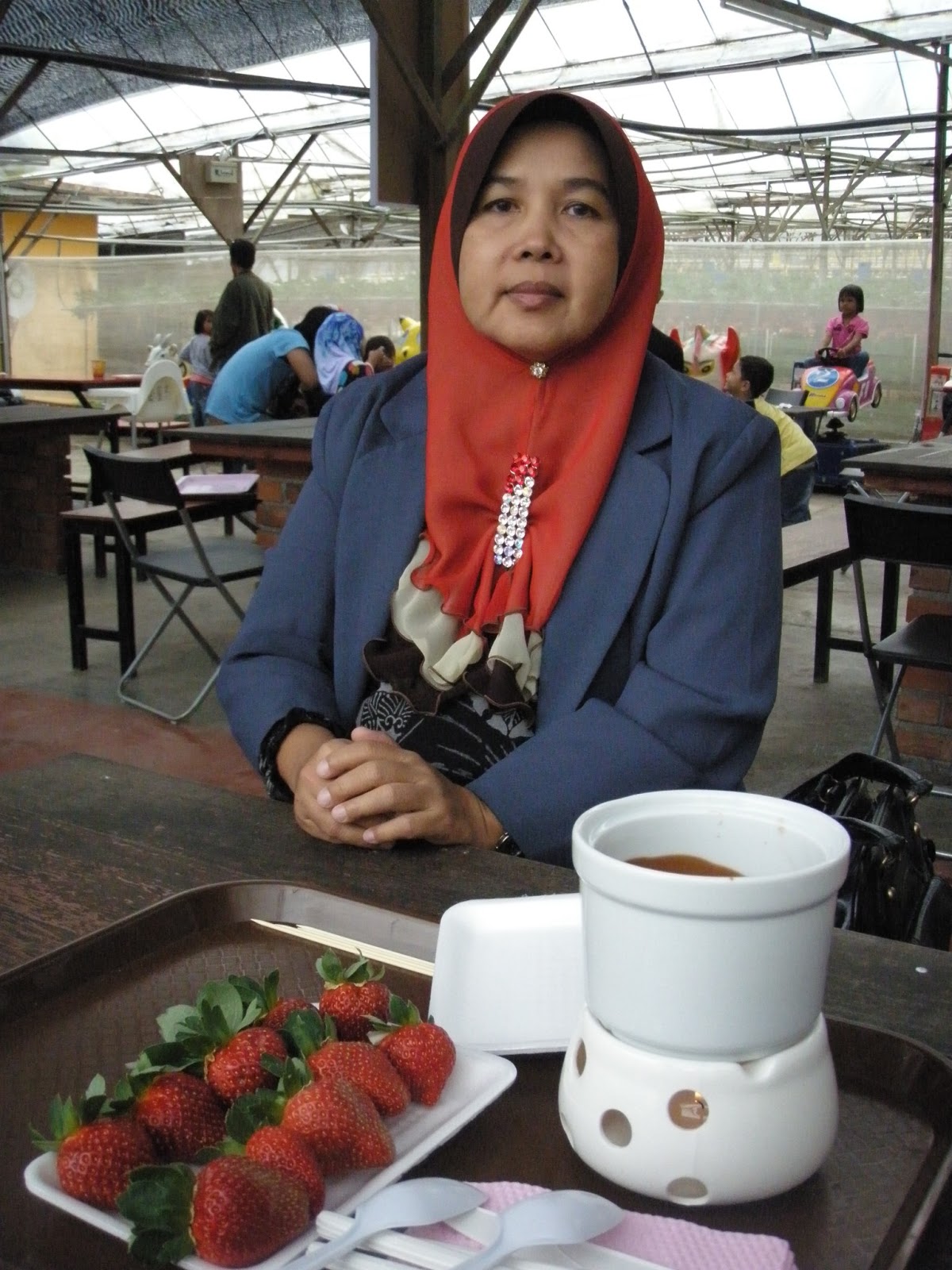 Hidupku...Caraku...Cerita Sana Sini Situ...: ~ JALAN-JALAN + MAKAN ...