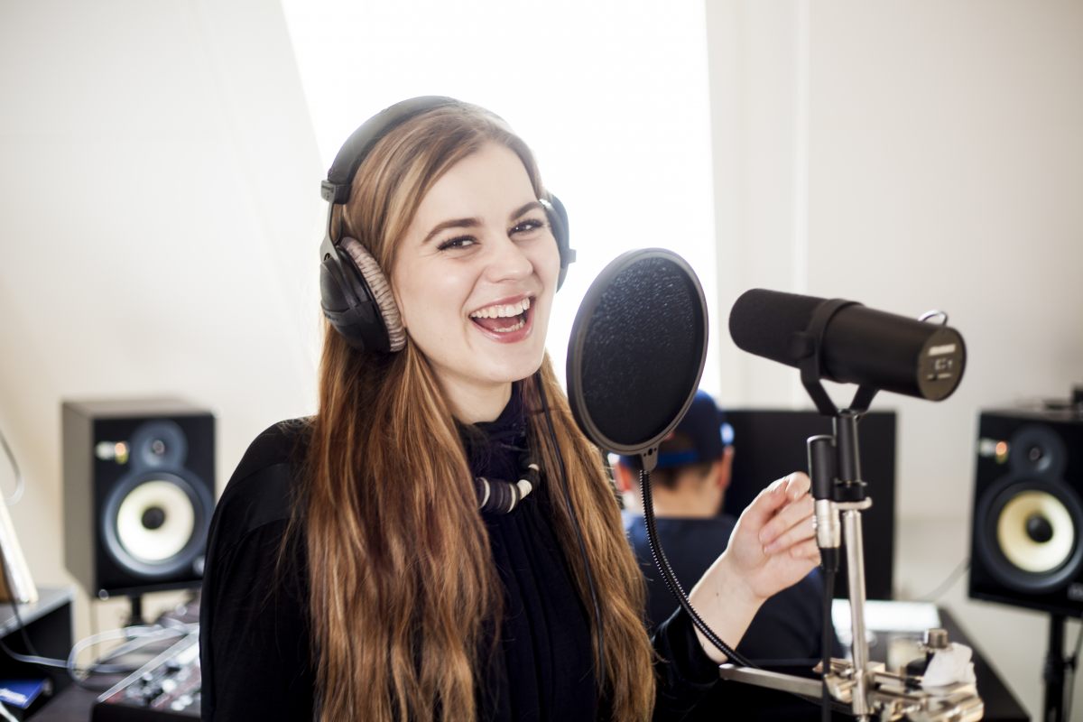 EUROVISION ADDICT: Emmelie de Forest: " I can’t wait to get on stage in ...