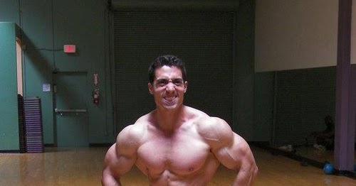 Bodybuilders Privates Exposed - Bulge, Posing Trunks, Visible Penis ...