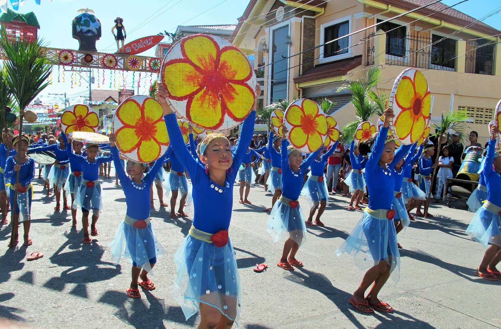 Gridcrosser: Baile, Baler! Aurora Capital Celebrates Coco-Sabutan Festival