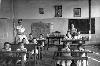 Educación elemental en la época colonial: maestros prácticas escolares ...