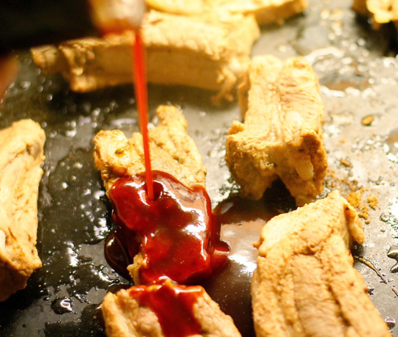 Spareribs av langtidskokt svineribbe – Grys kjøkkenskriverier