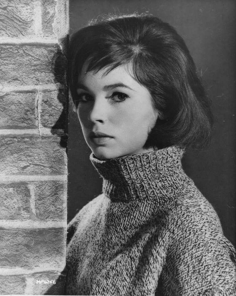 Slice of Cheesecake: Janet Munro, pictorial