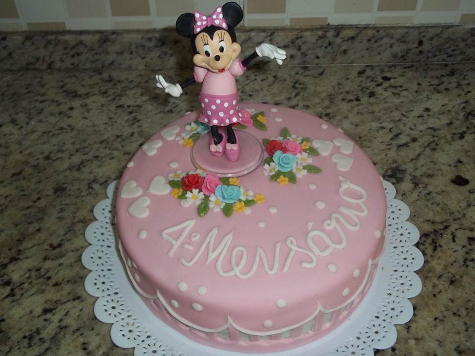 Bolos, Arte e Doçura: Bolo Minie Rosa