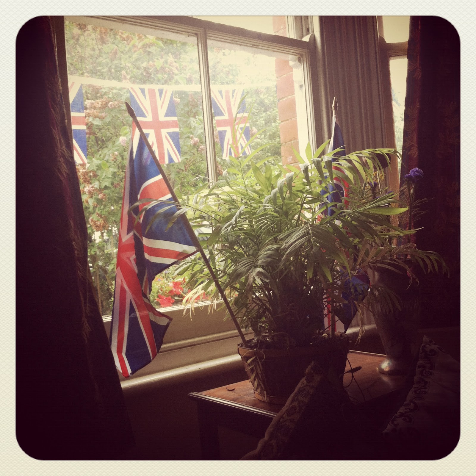 Flora Rogers Illustration