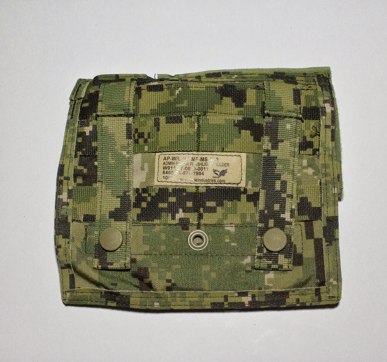 Webbingbabel: Eagle Industries Admin Pouch w/ Flash.Holder AOR2 / 2011