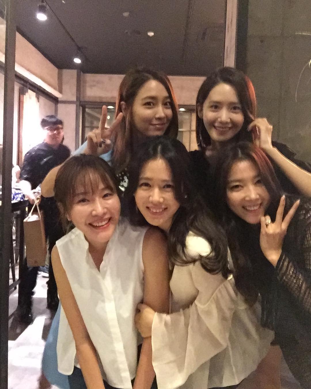 Check out SNSD YoonA's beautiful pictures with her friends - Wonderful ...