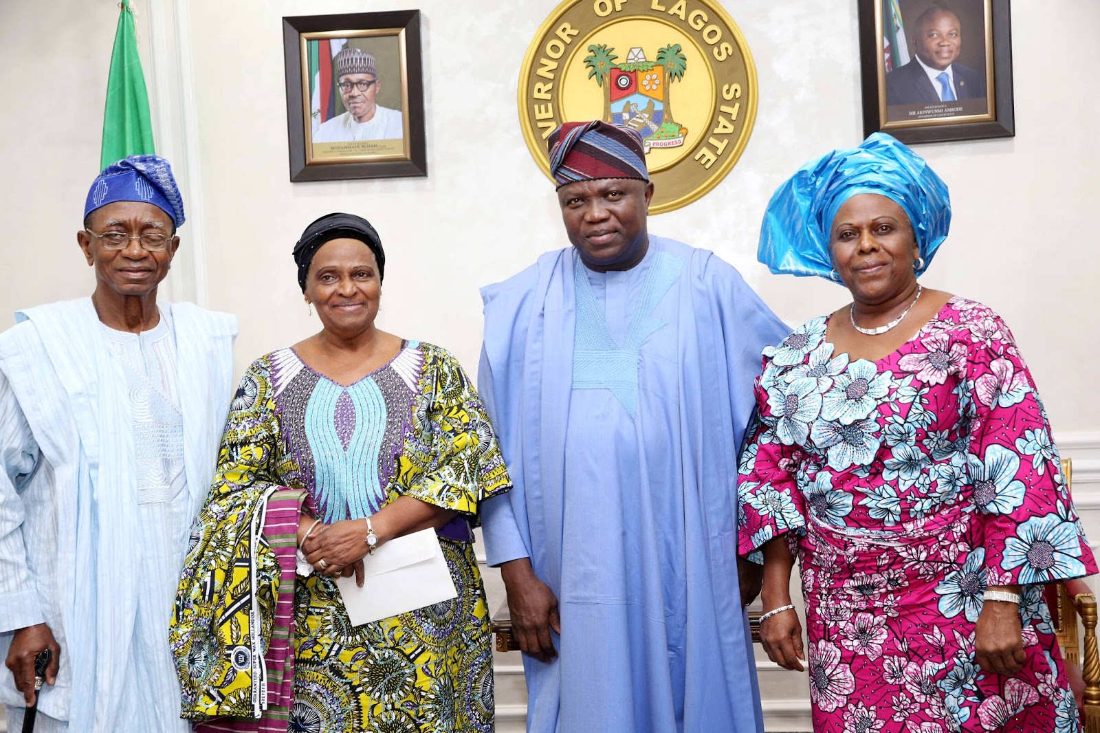 Ambode receives Awolowo family and unveils new 20-feet statue of PA ...