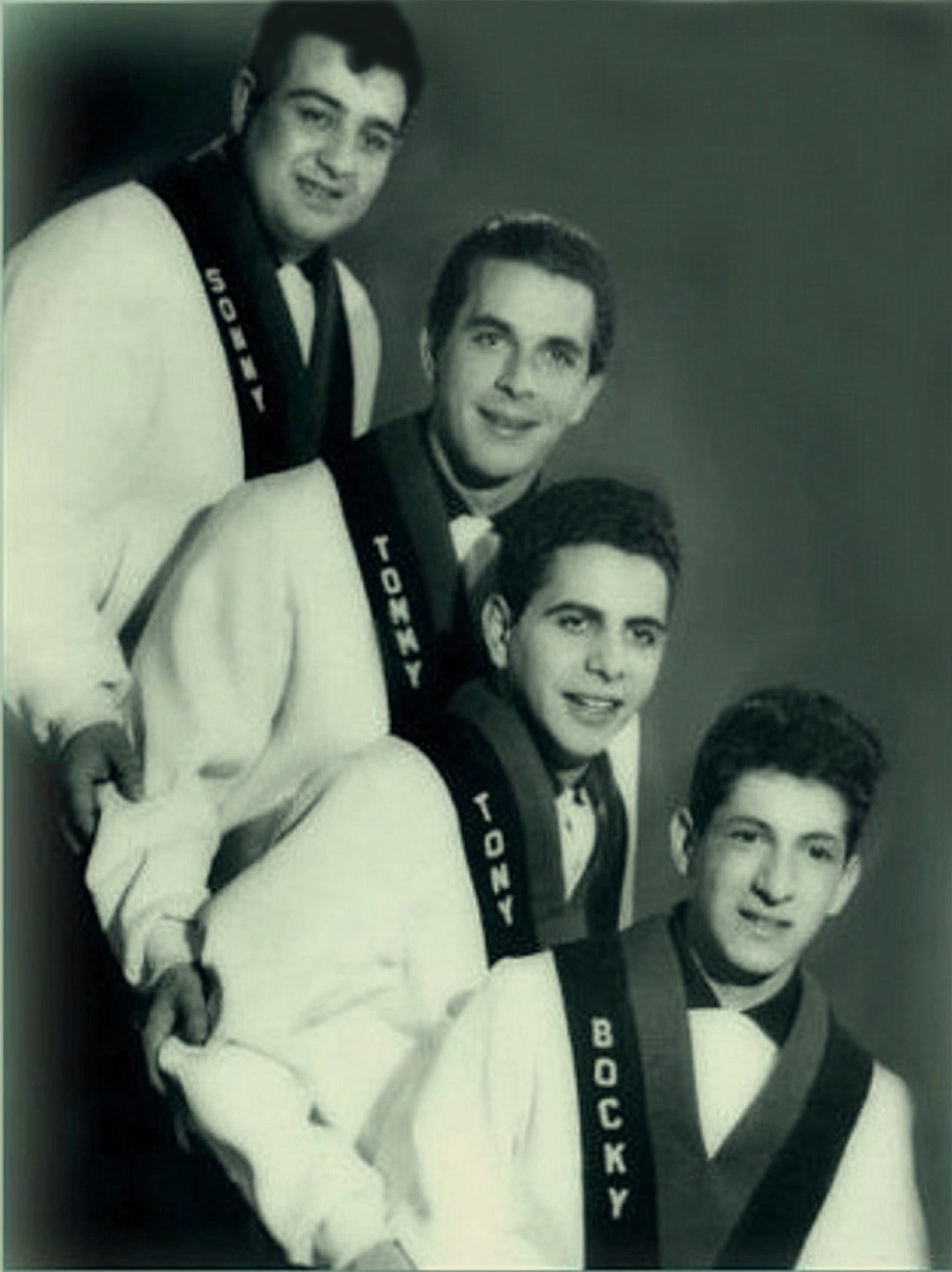 WHITE DOO-WOP COLLECTOR: THE VISIONS_Tell Me You're Mine