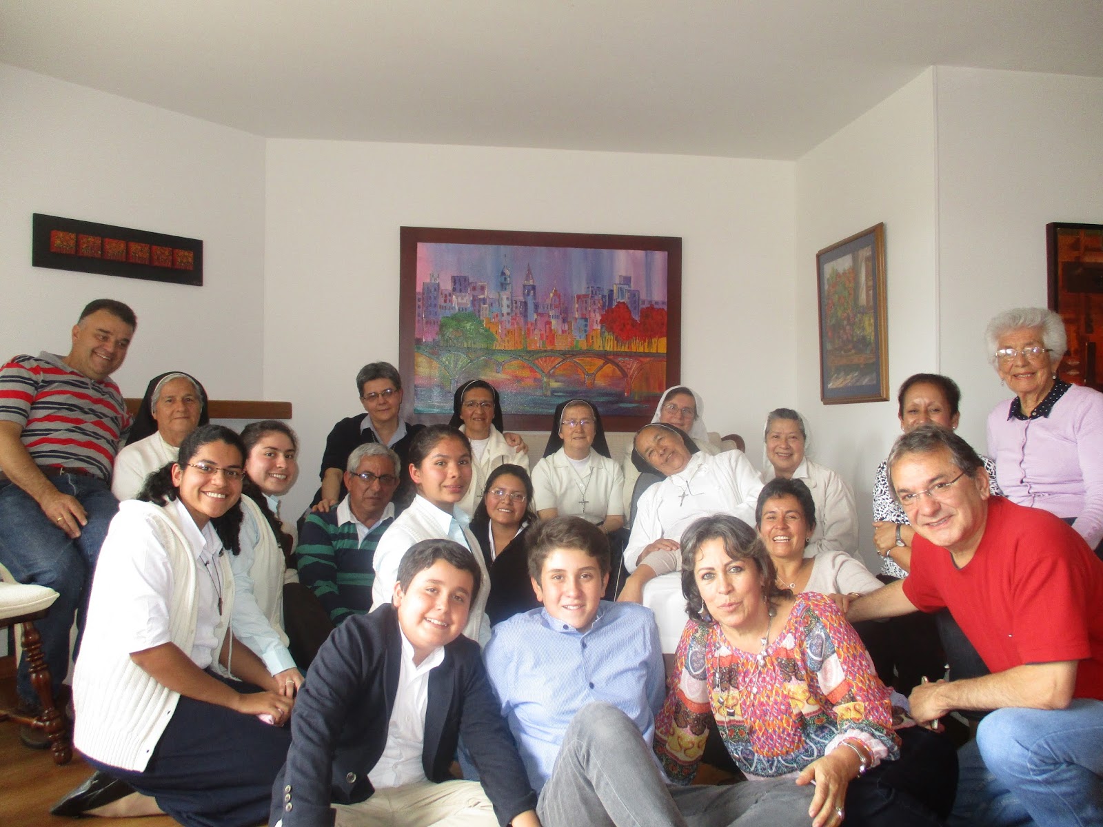 COMPARTIENDO EN FRATERNIDAD