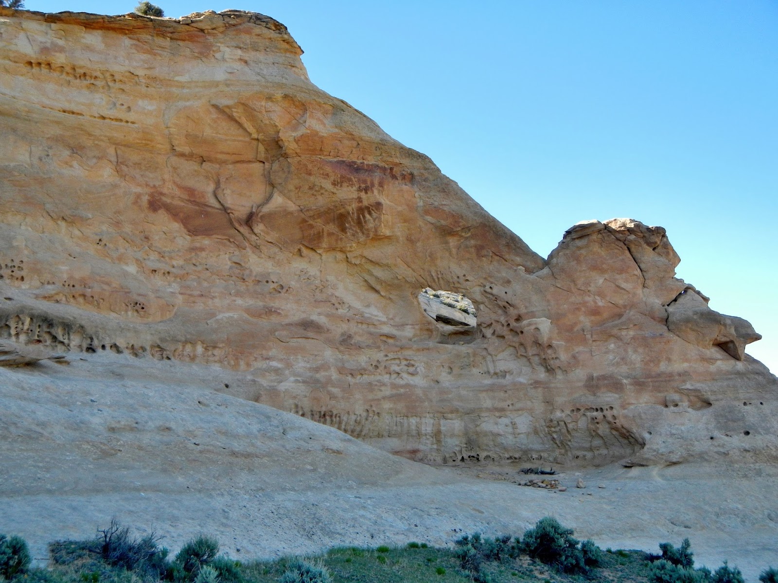 The Southwest Through Wide Brown Eyes: An Arch at George Rock.