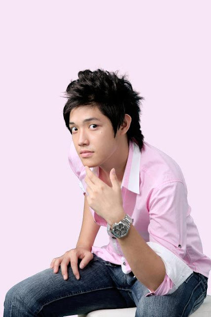 M y a n m a r H u n k s: San Toe Naing