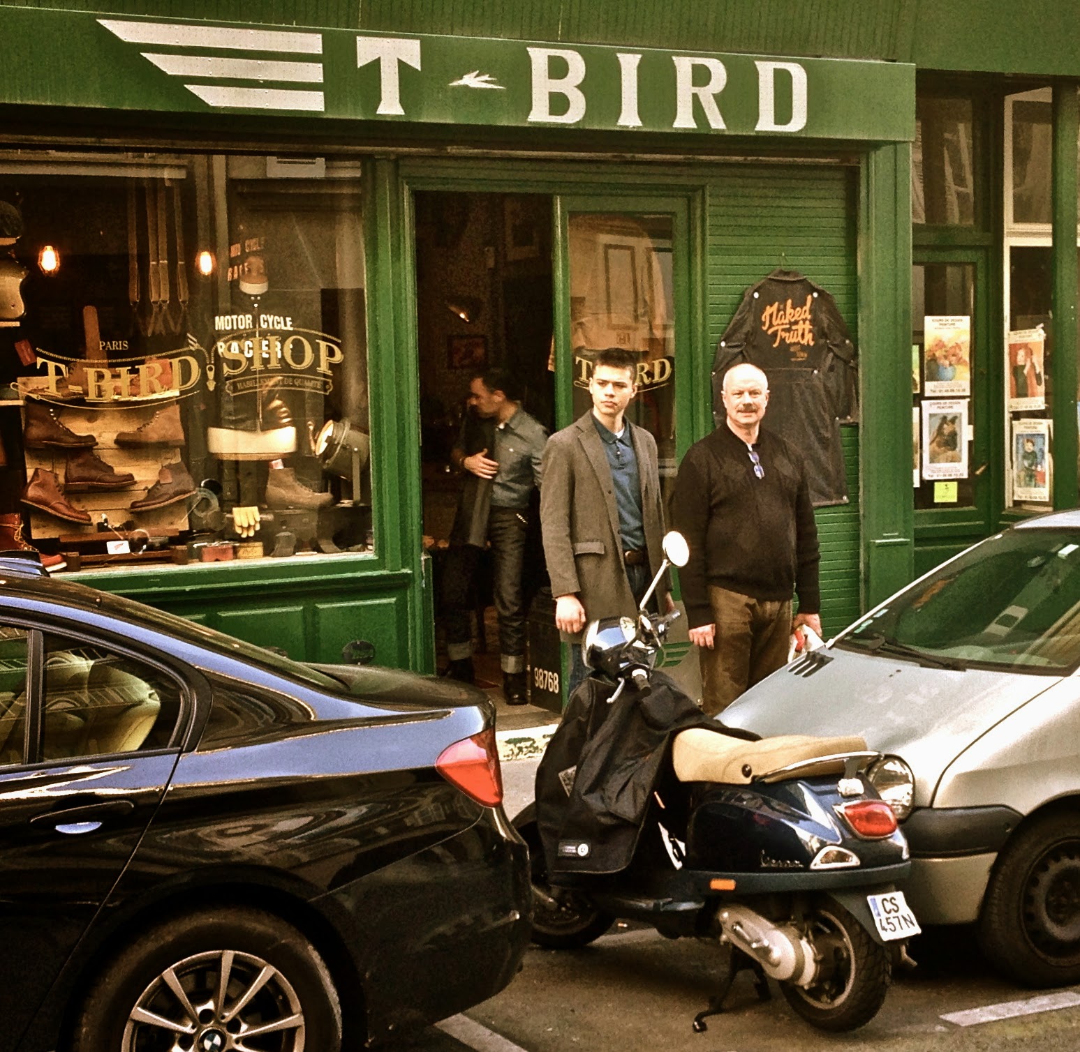 Motobast: outside t-bird in paris