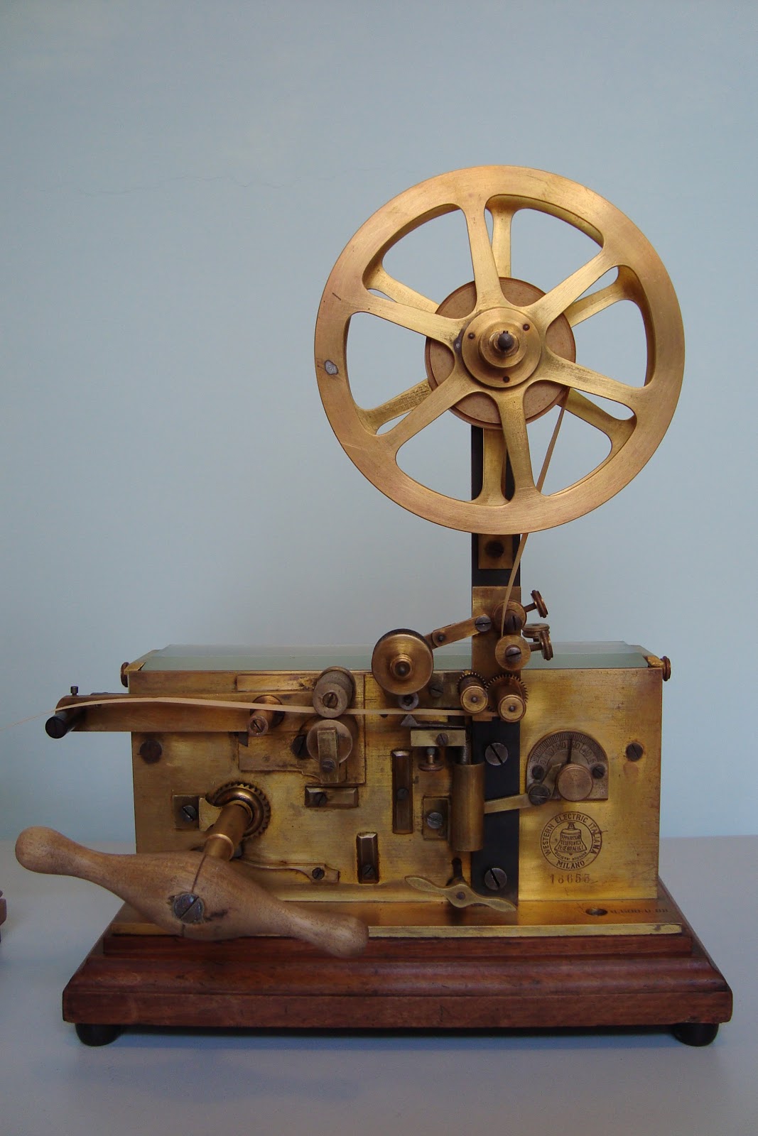 LA STANZA DEI BACHI: Telegrafo Morse Western Electric Italiana Milano