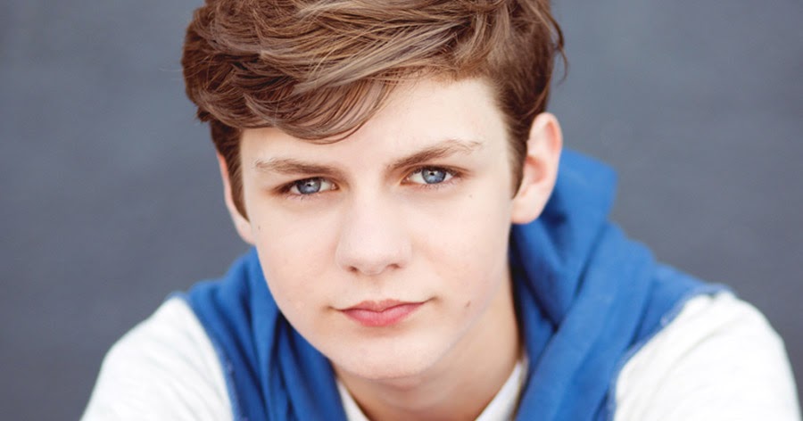 Ty Simpkins Biografía completa